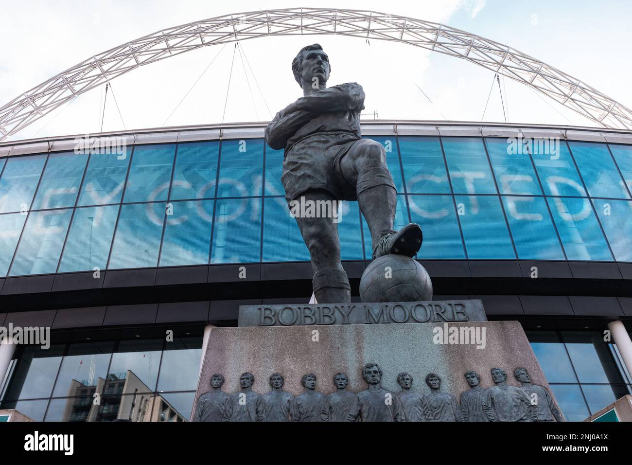 London, UK. 17th February, 2023. The Bobby Moore statue is pictured ...