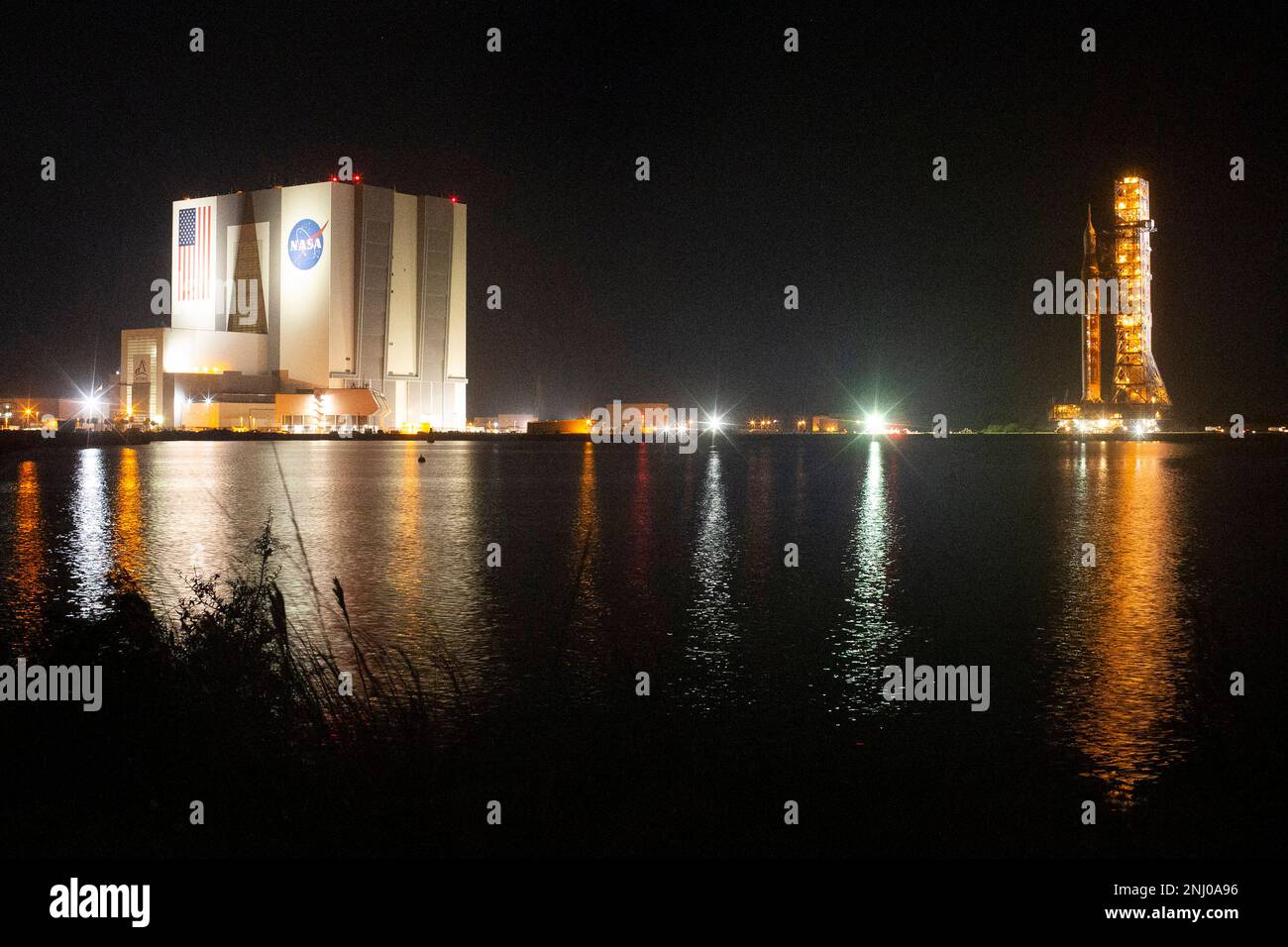 NASA's Space Launch System (SLS) rocket with the Orion spacecraft ...