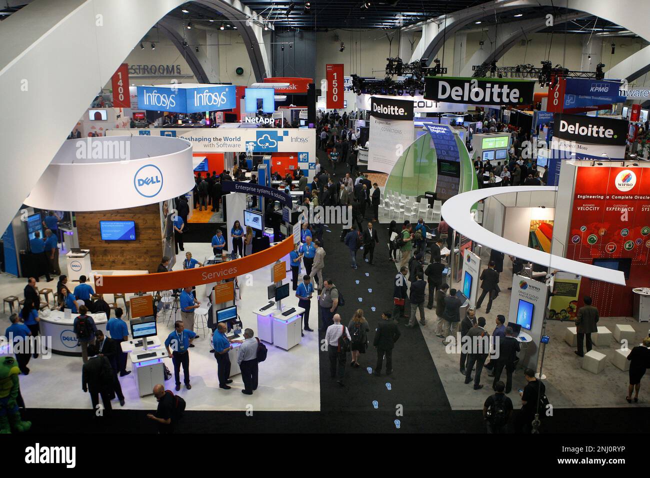 The exhibition hall opens during the first day of Oracle OpenWorld2014 ...
