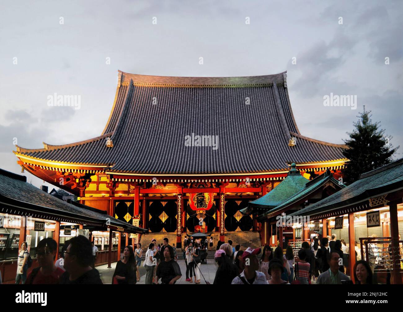 Tokyo, Japan - Sept, 2017: The gate of Sensoji temple or Asakusa Kannon ...