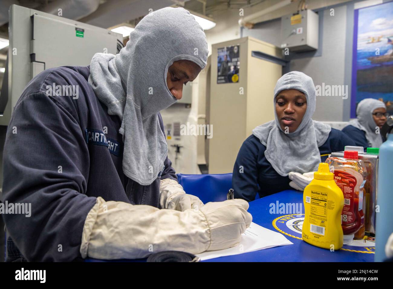 220805-N-VJ326-1082 PHILIPPINE SEA (Aug. 5, 2022) – Machinist’s Mate ...