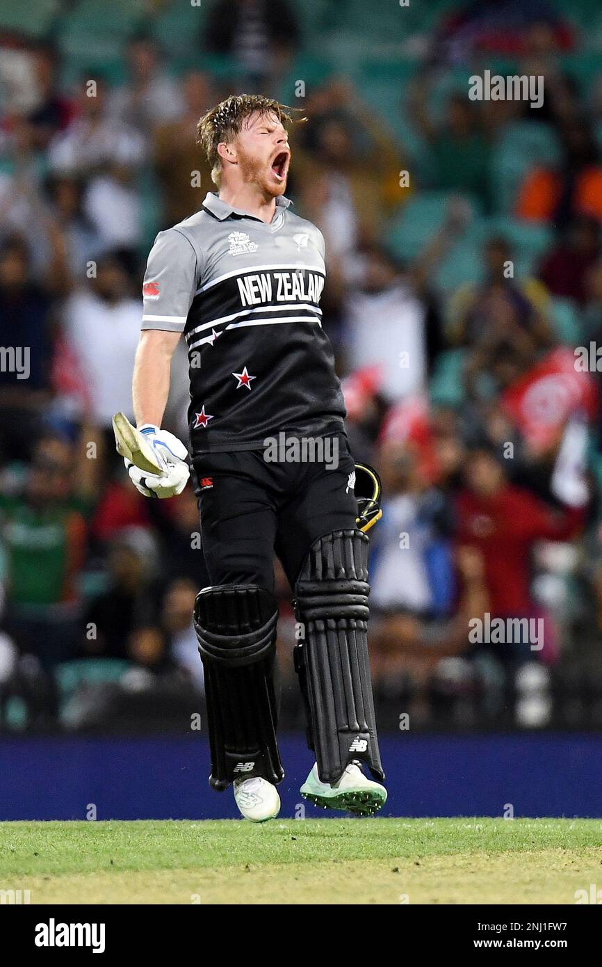 SYDNEY, AUSTRALIA - OCTOBER 29: Glenn Phillips of New Zealand ...