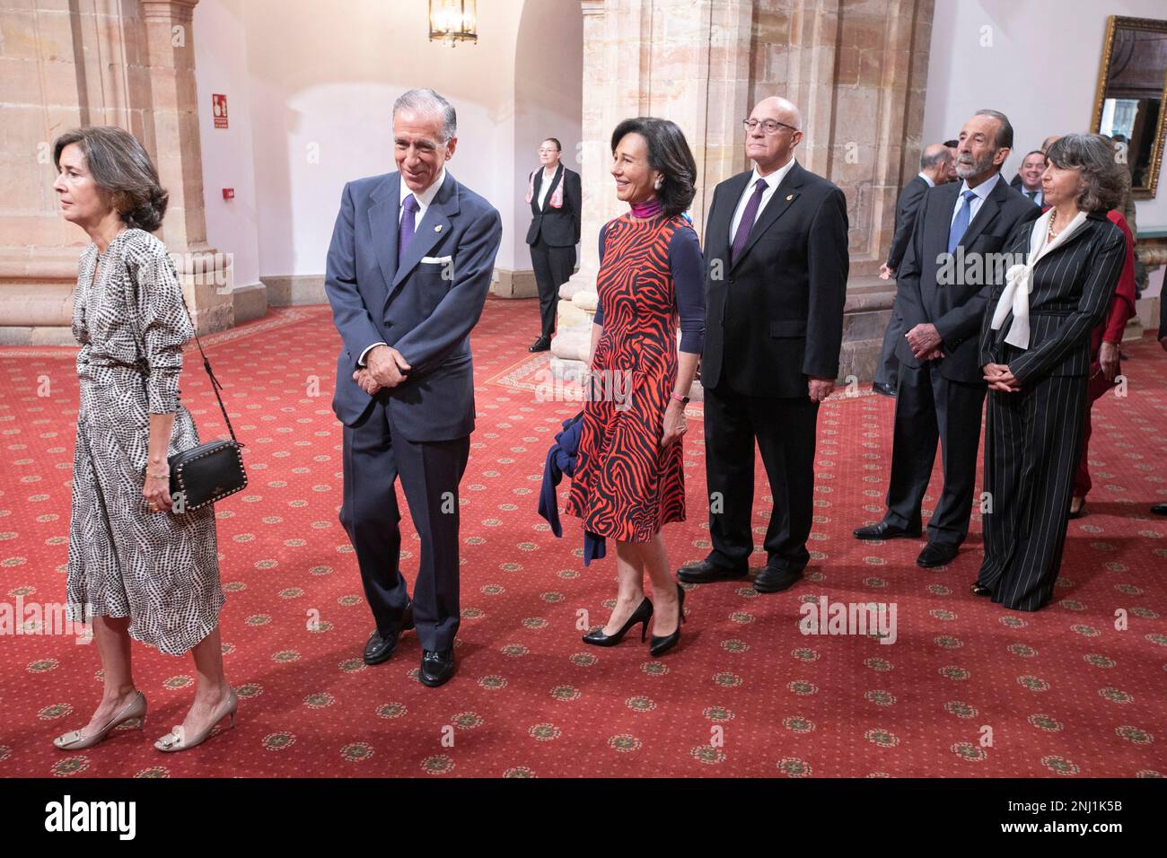 The President of Banco Santander, Ana Botín-Sanz de Sautuola (3l ...
