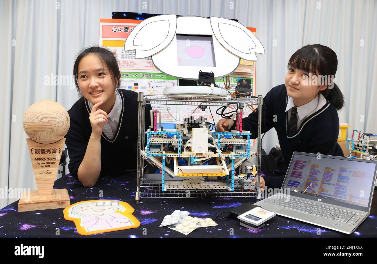 Mizuki Komoto (L) and Fuka Mizutani, students of Otemon Gakuin Otemae ...