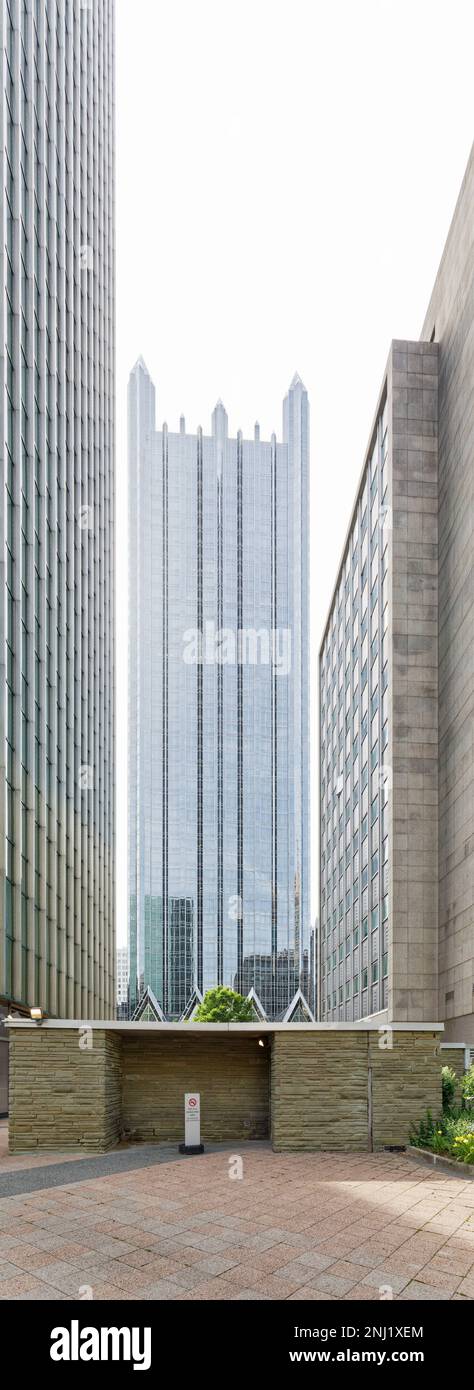 Four gateway center hi-res stock photography and images - Alamy