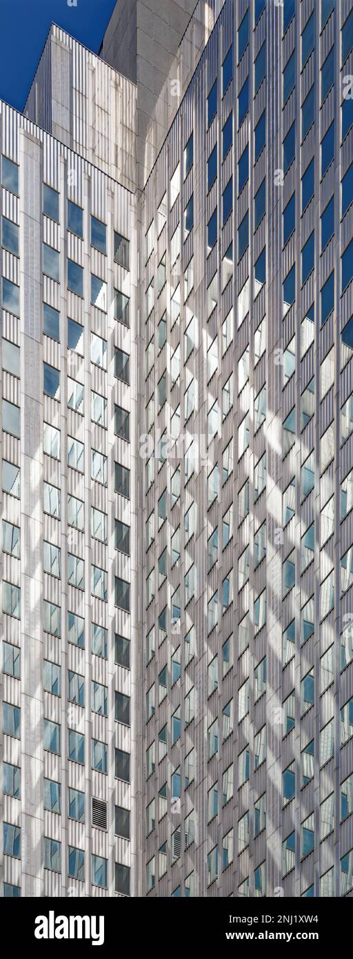 Pittsburgh Downtown: Sunny reflections in Three Gateway Center’s shiny ...