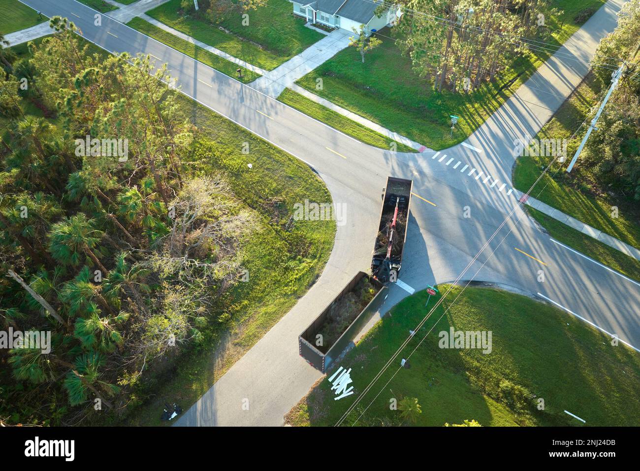 Hurricane ian street view hi-res stock photography and images - Alamy