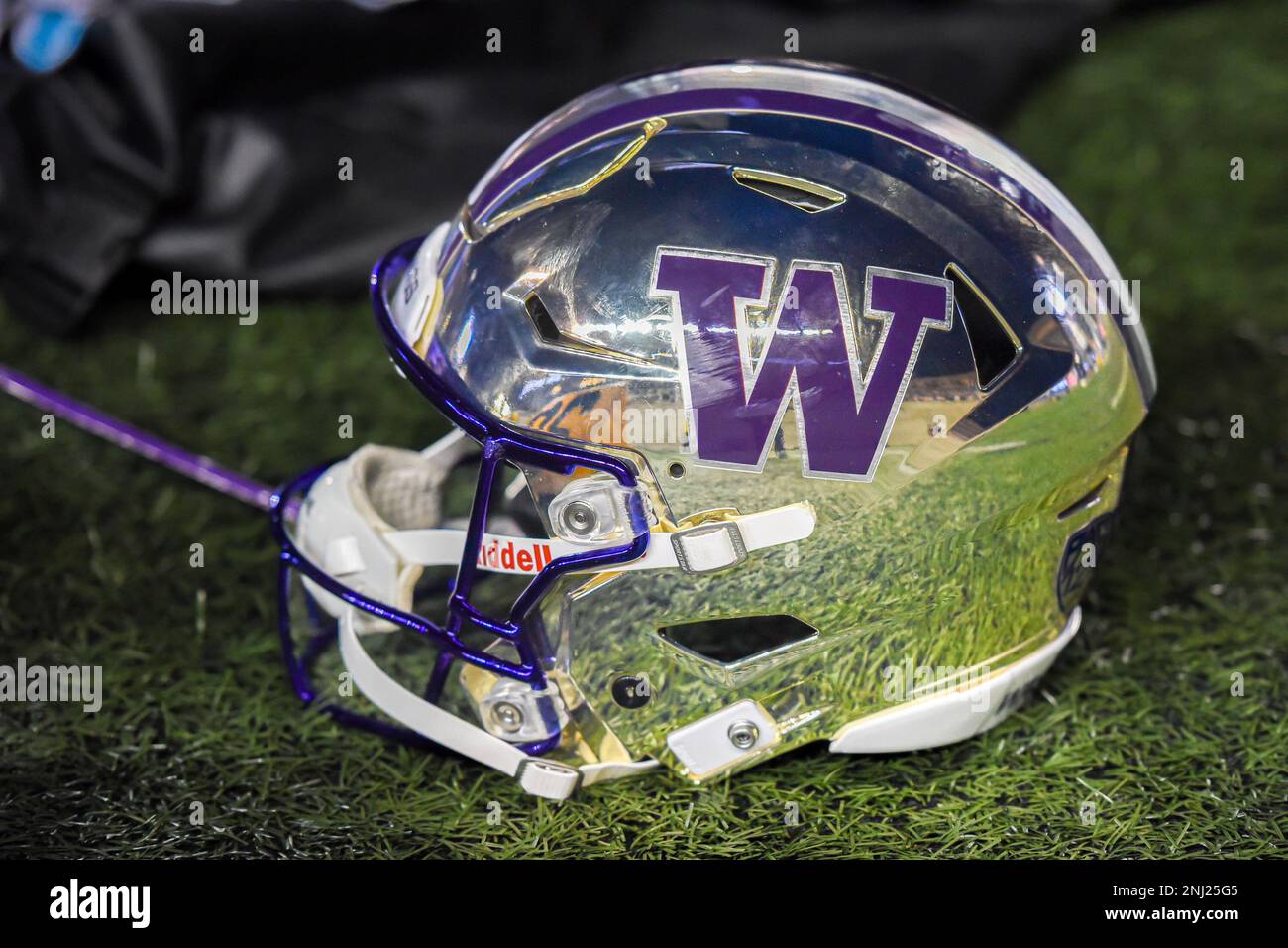 BERKELEY, CA - OCTOBER 22: The sidelines reflected off of the chrome ...