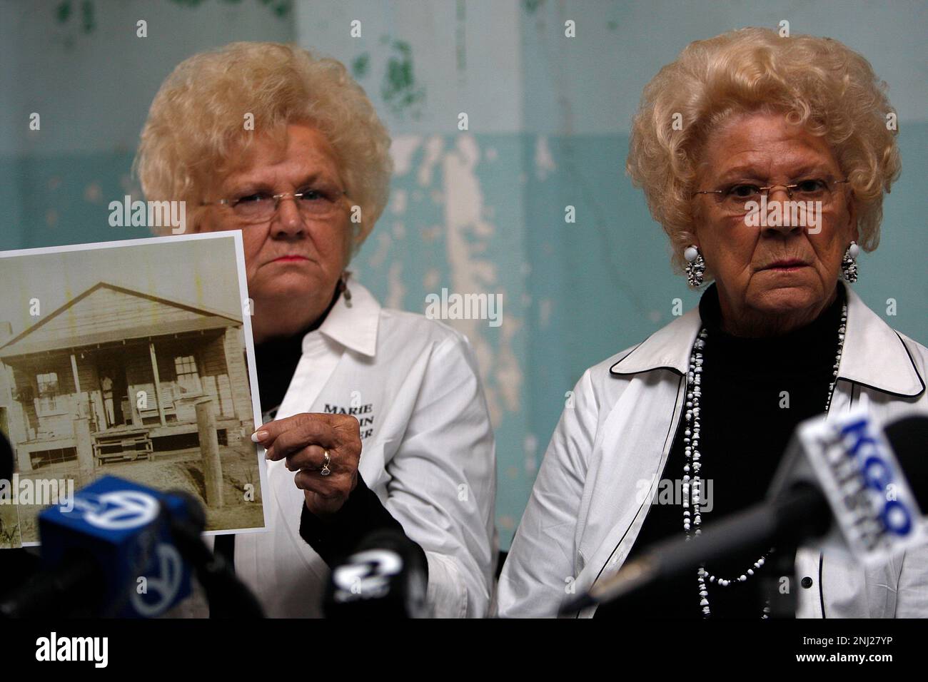 Sisters of the Anglin brothers, Marie Anglin Widner (left) and Mearl ...