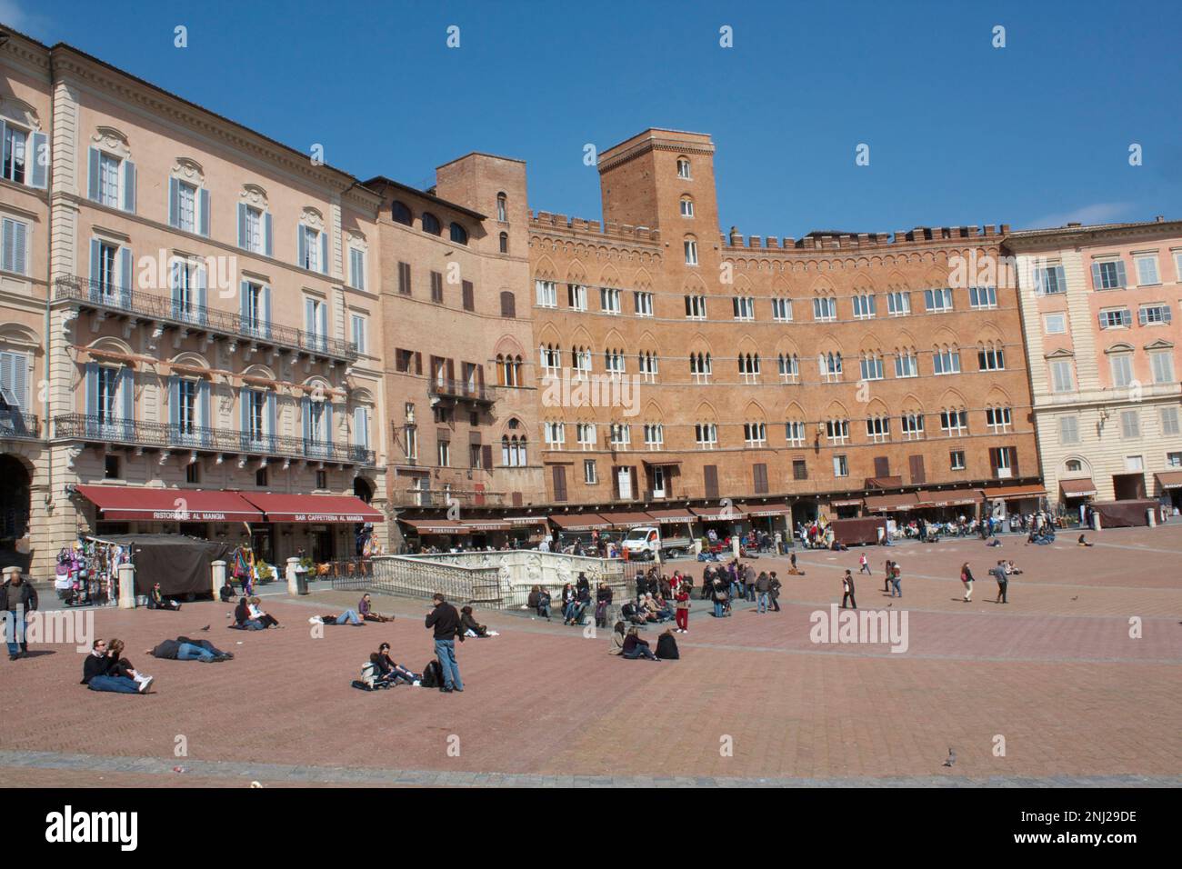 Forbes most beautiful city in the world hi-res stock photography and ...