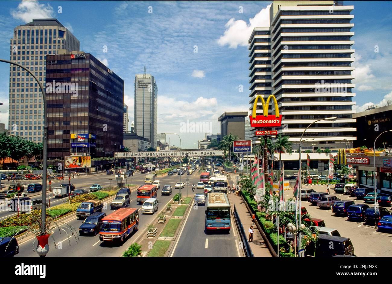 Indonesia, Jakarta. Traffic on Jalan Thamrin Avenue Stock Photo - Alamy