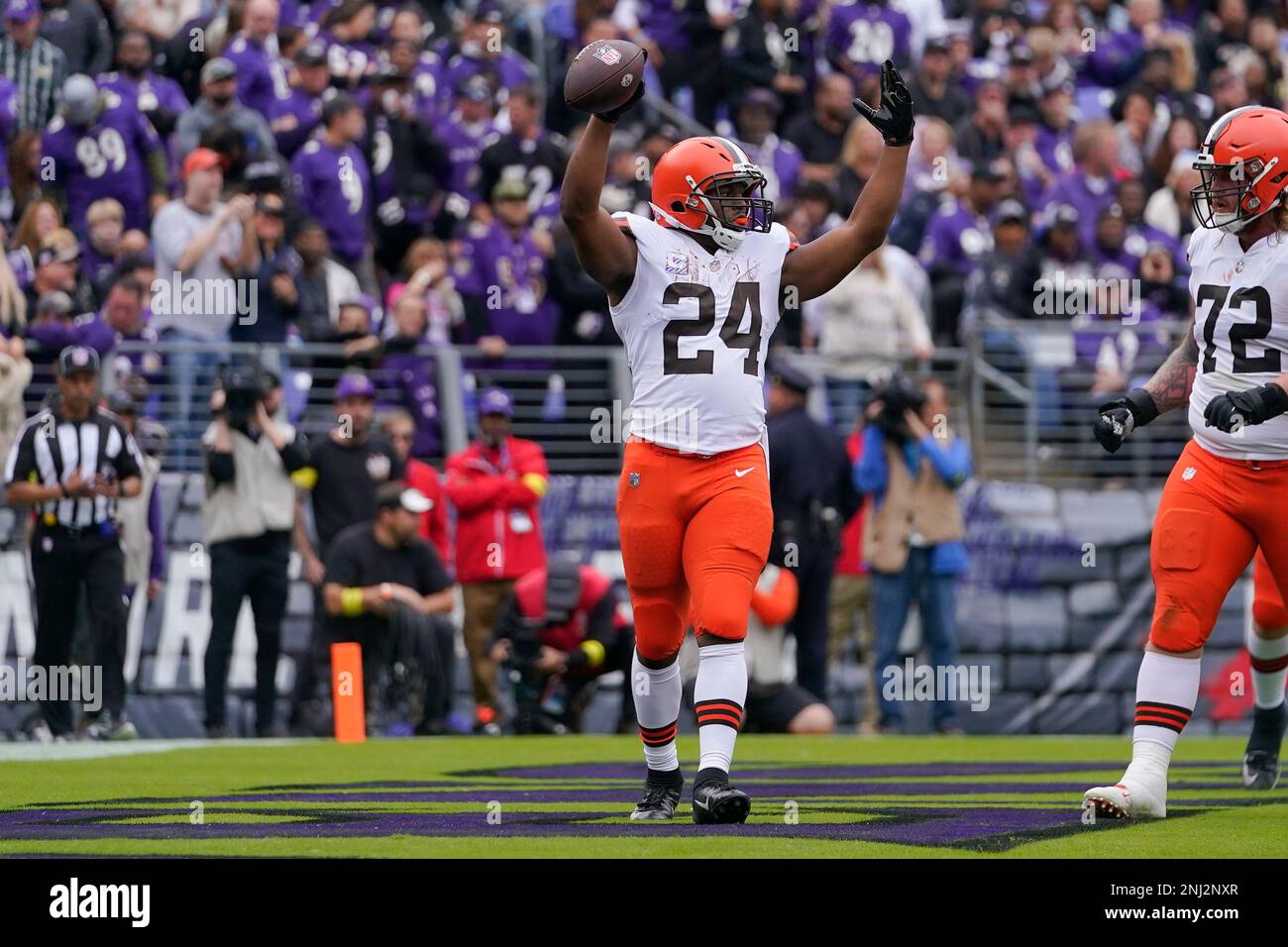 Cleveland Browns running back Nick Chubb (24) reacts after running for ...