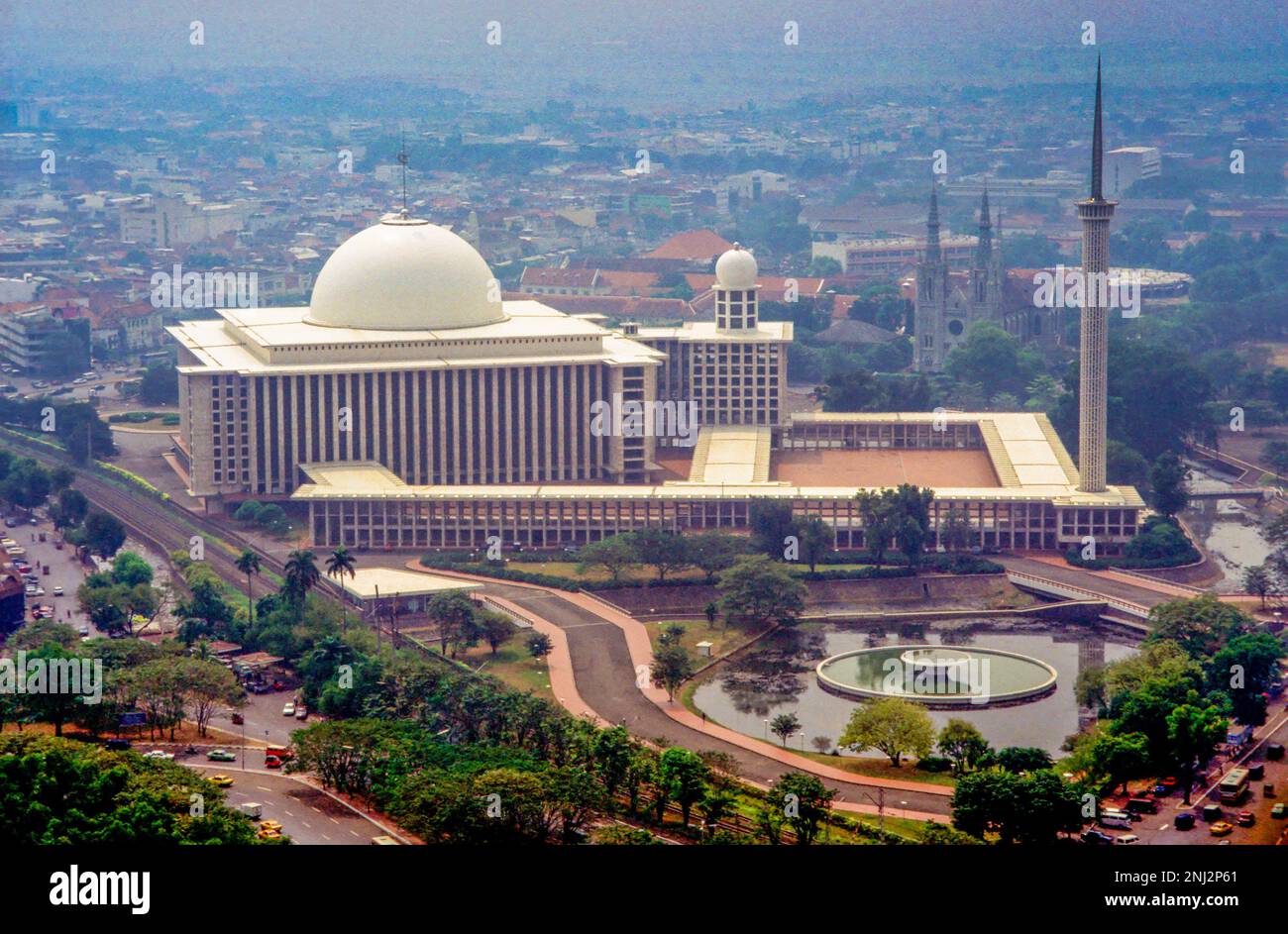 Indonesia national mosque hi-res stock photography and images - Alamy
