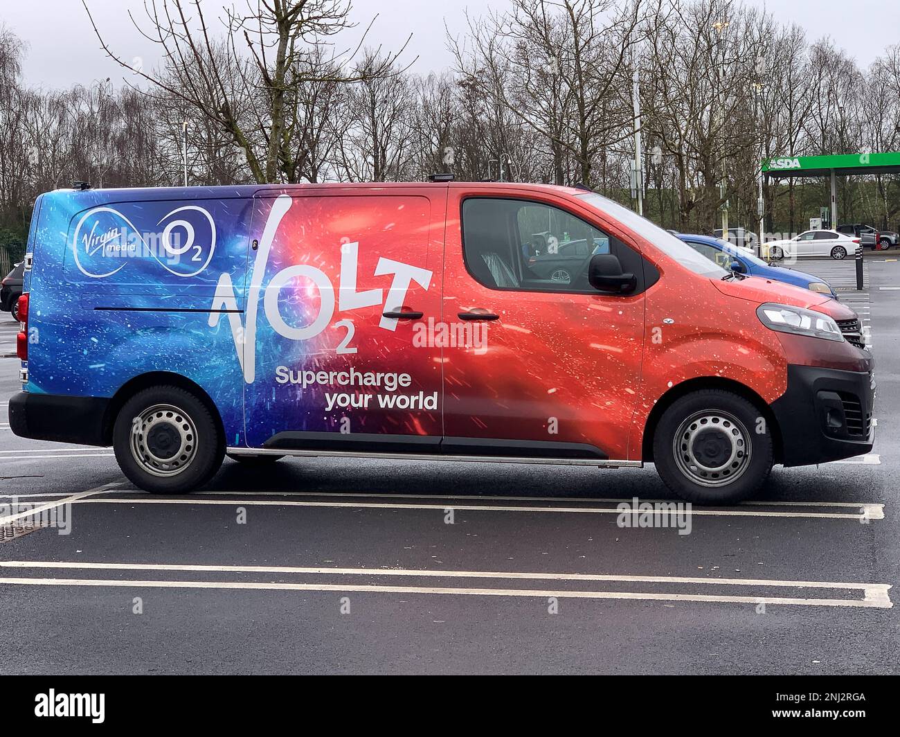 Virgin media van hi-res stock photography and images - Alamy