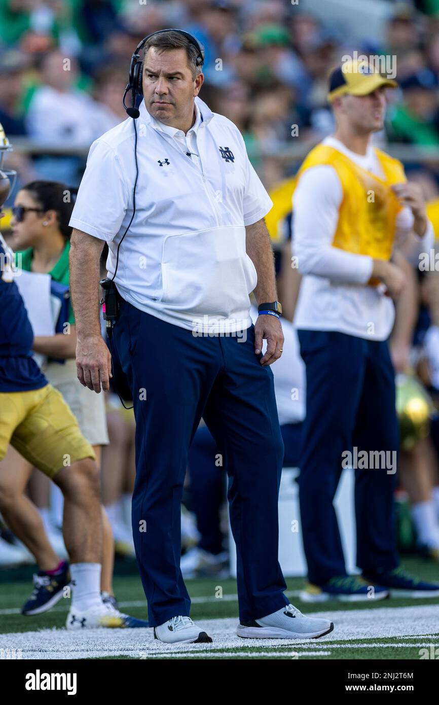 October 22, 2022: Notre Dame assistant coach Ron Powlus during NCAA ...