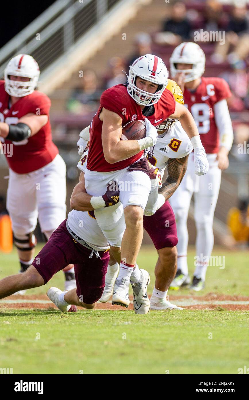 PALO ALTO, CA - OCTOBER 22: Stanford Cardinal tight end Benjamin ...