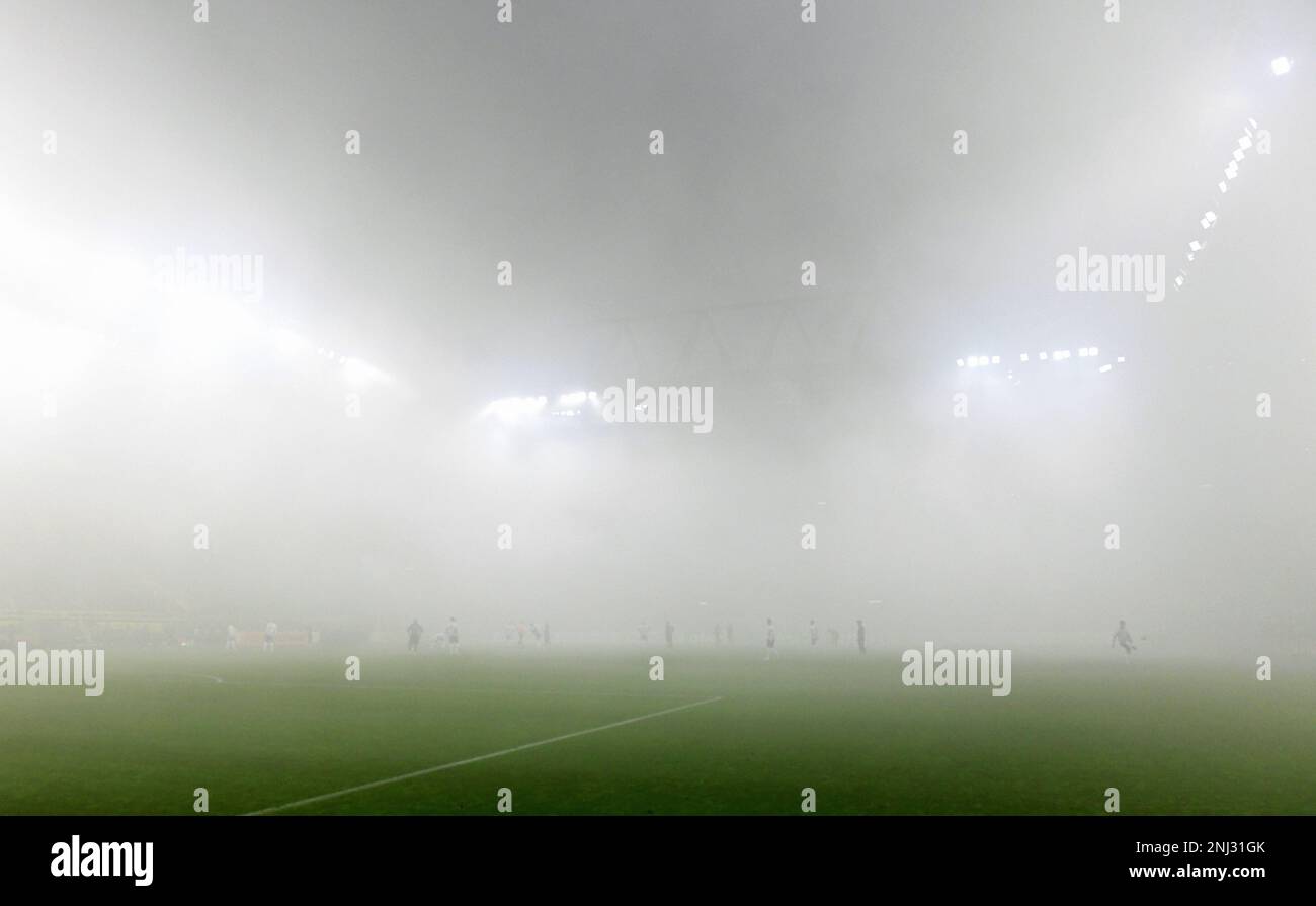 Bundesliga, Signal Iduna Park Dortmund: Borussia Dortmund vs Hertha BSC ...