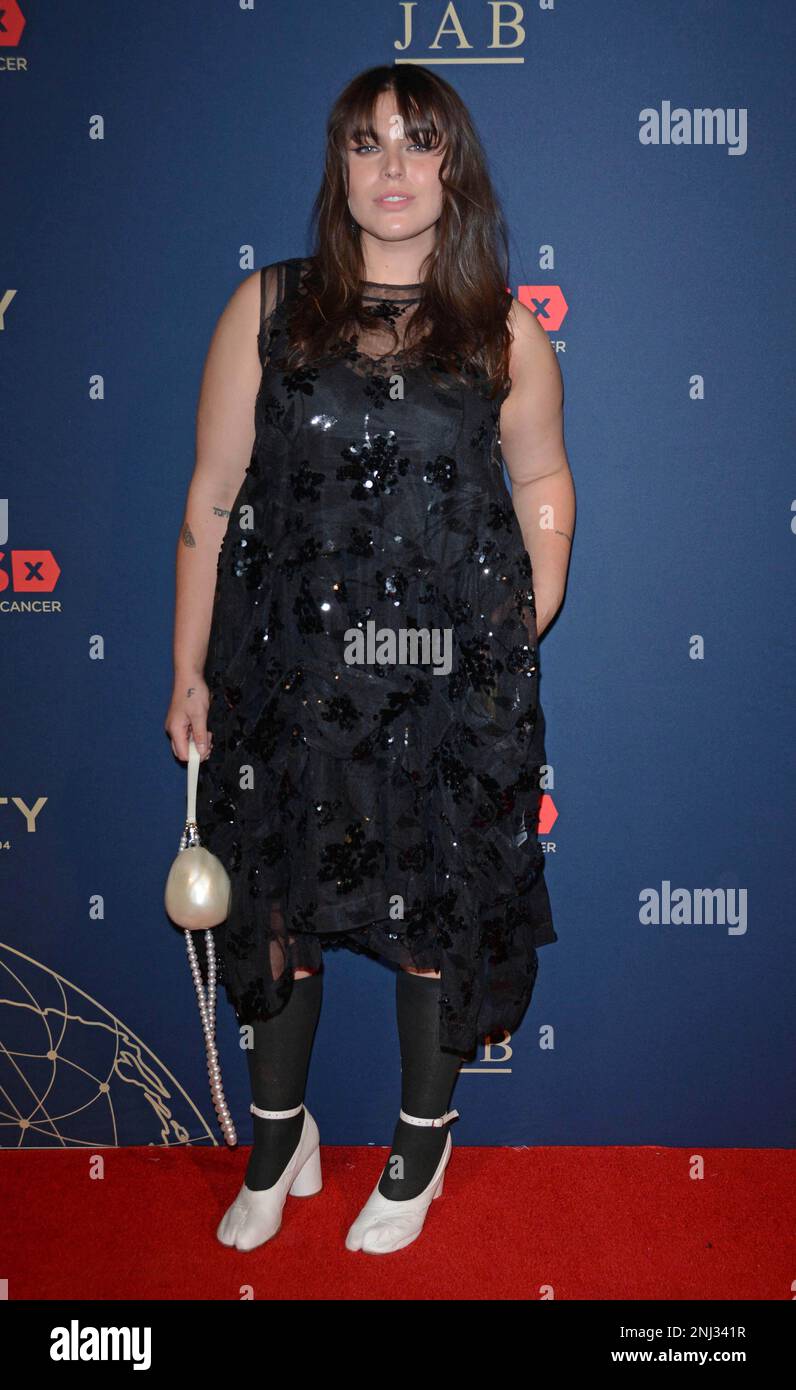 Photo by: Patricia Schlein/STAR MAX/IPx 2022 10/20/22 Sammy Levin at ...