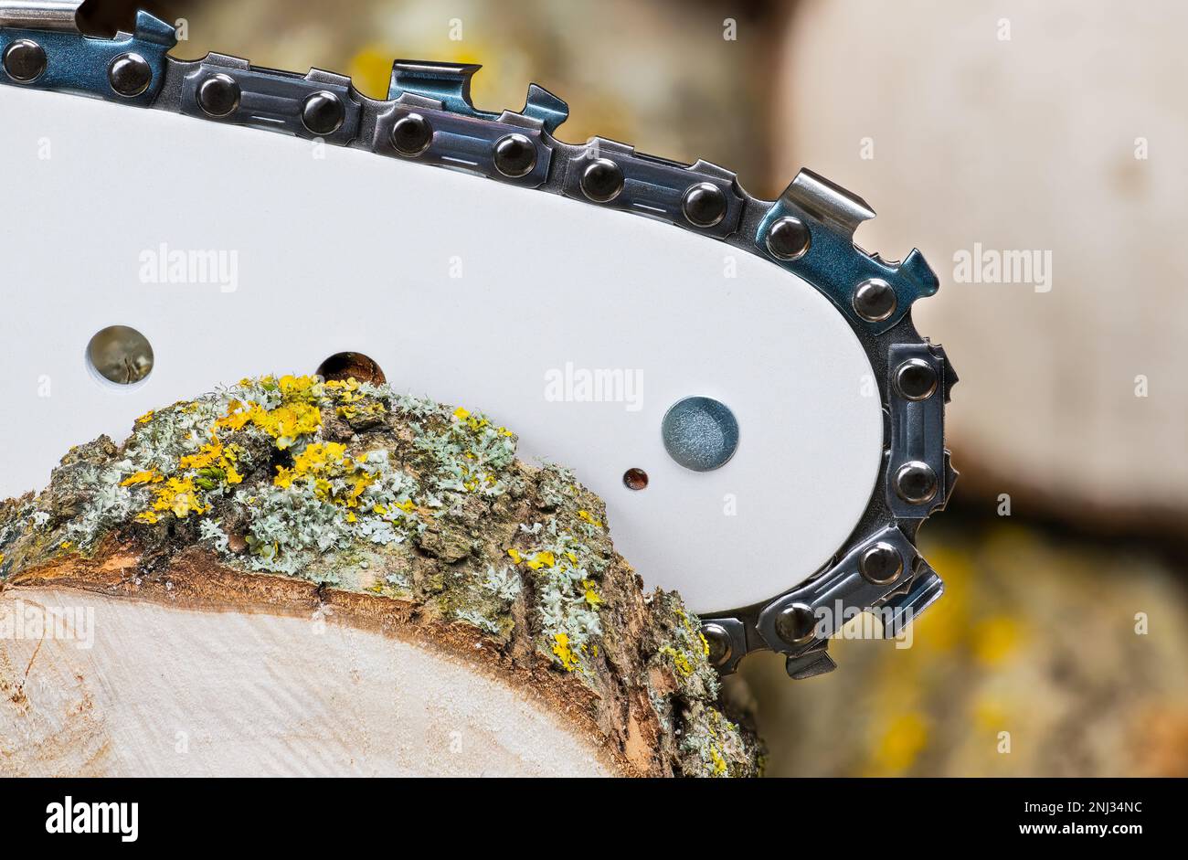 Chainsaw chain closeup hi-res stock photography and images - Alamy
