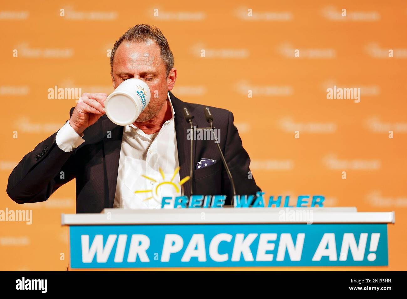 Deggendorf town halls hi-res stock photography and images - Alamy
