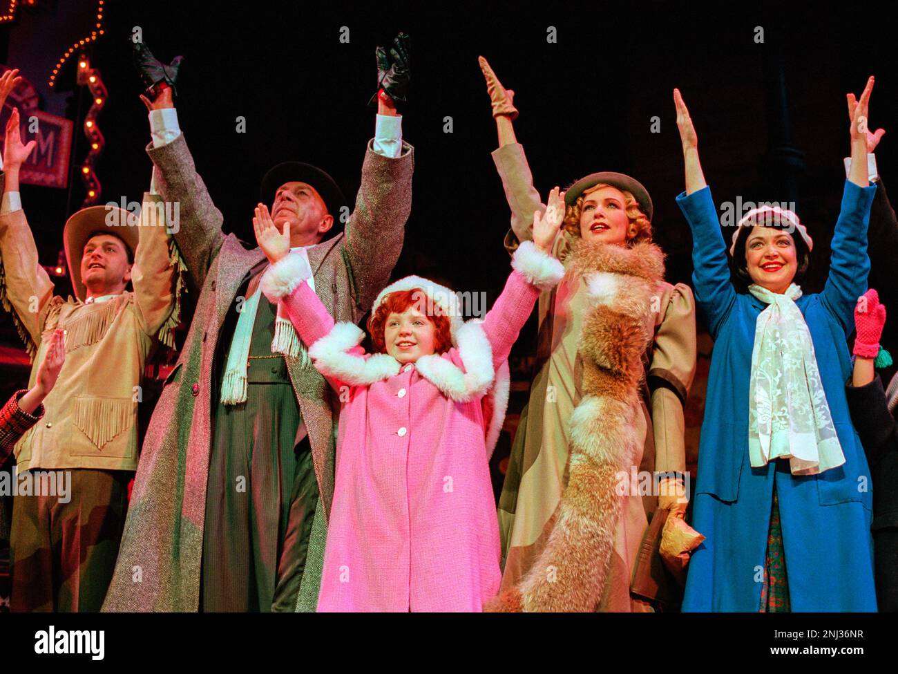 Annie victoria palace theatre hi-res stock photography and images - Alamy