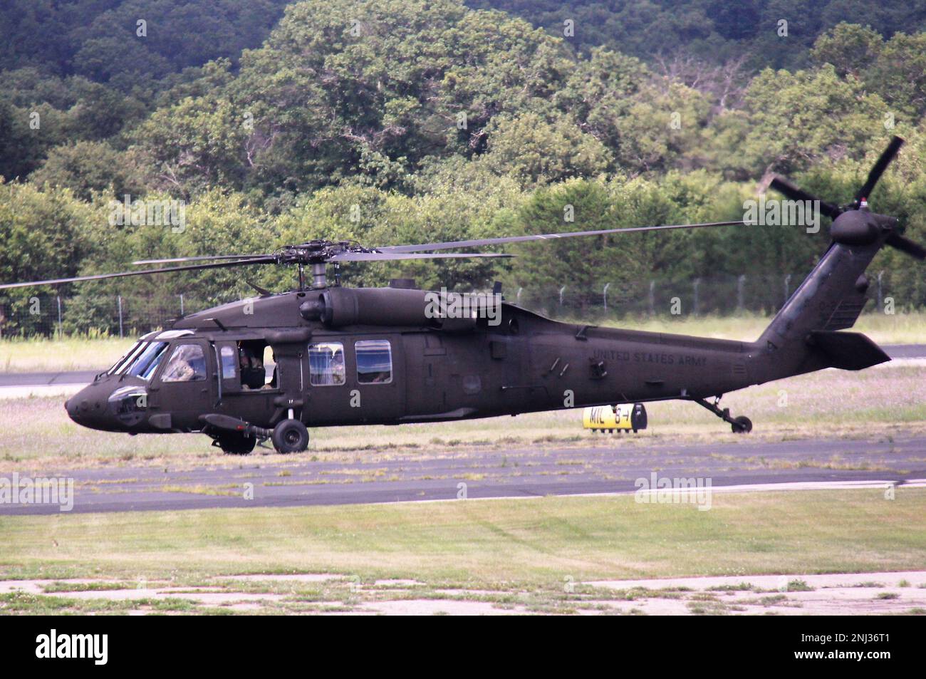 Uh 60v black hawk testing hi-res stock photography and images - Alamy