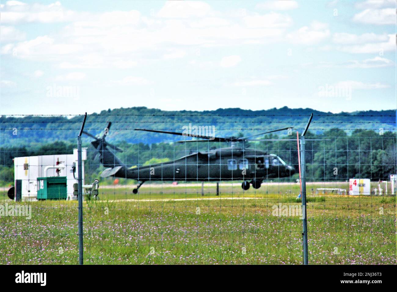 An aircrew with the 106th Aviation Regiment, Illinois Army National ...