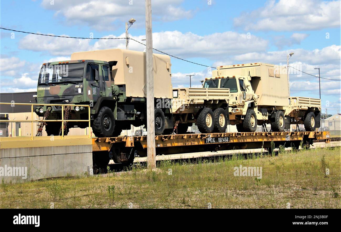 Transportation specialists with the Fort McCoy Logistics Readiness ...