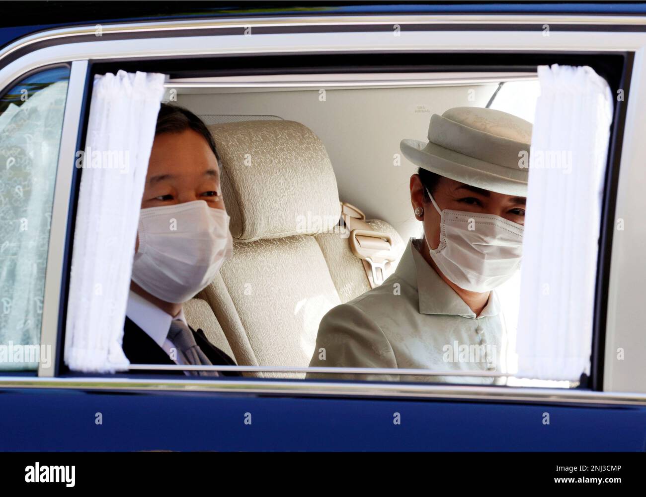 Japanese Emperor Naruhito and Empress Masako visit the Akasaka Estate ...