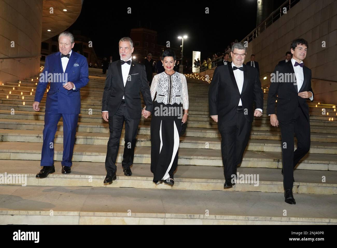 The lehendakati, Iñigo Urkullu (2l) with his wife Lucía Arieta ...