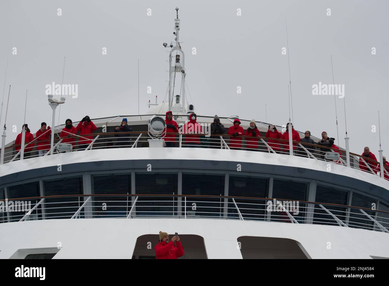 Boat elephant island antarctica hi-res stock photography and images - Alamy
