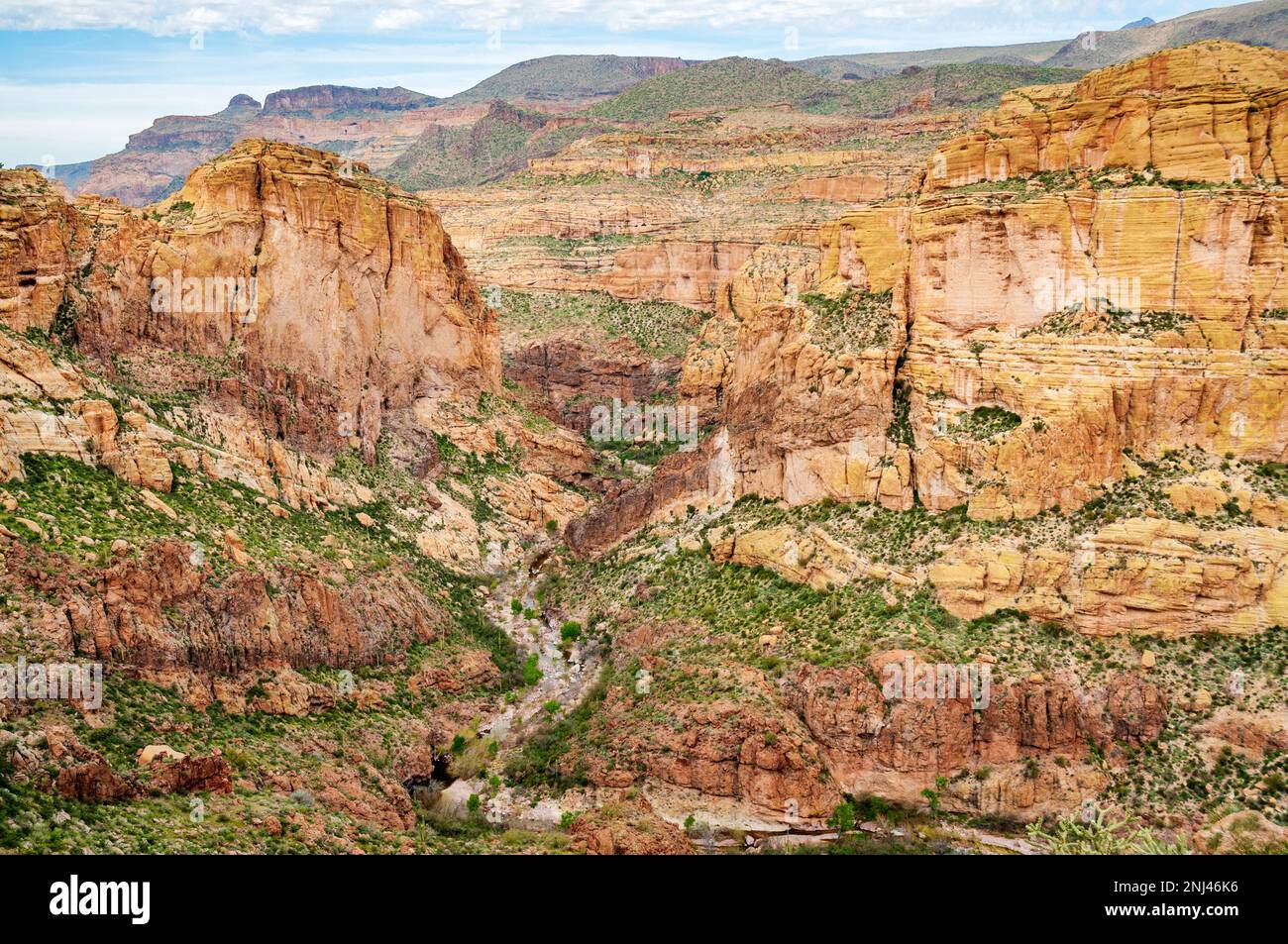 Tonto apache reservation hi-res stock photography and images - Alamy