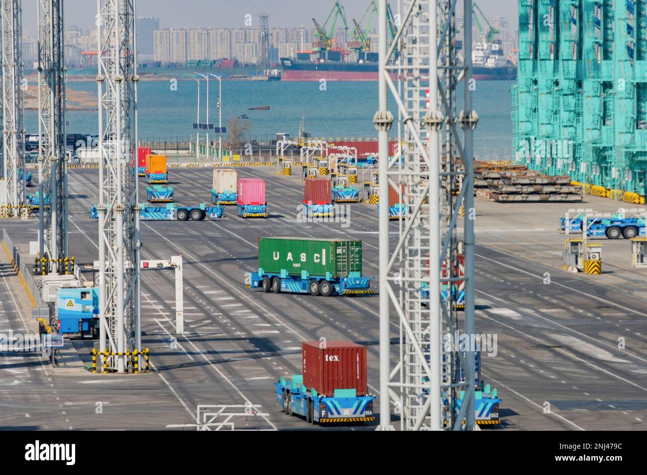 Smart port hi-res stock photography and images - Alamy