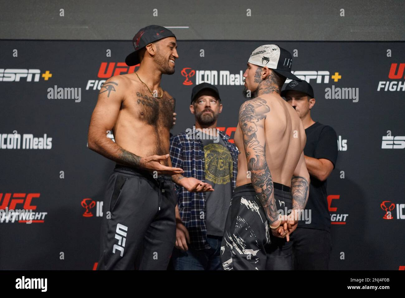 LAS VEGAS, NV- OCTOBER 14: Mike Jackson (L) vs. Pete Rodriguez (R) face ...