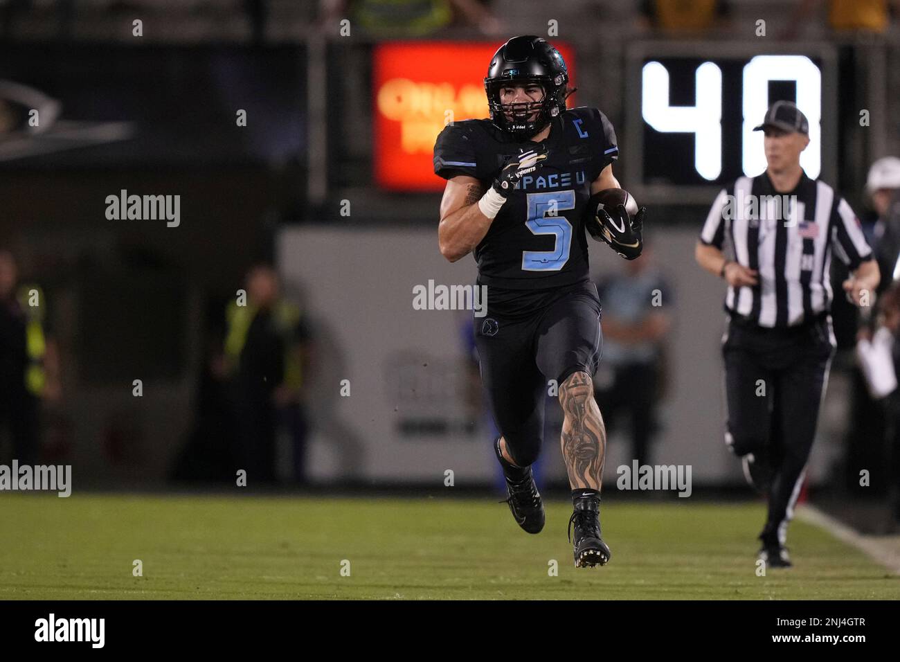ORLANDO, FL - OCTOBER 13: UCF Knights running back Isaiah Bowser (5 ...