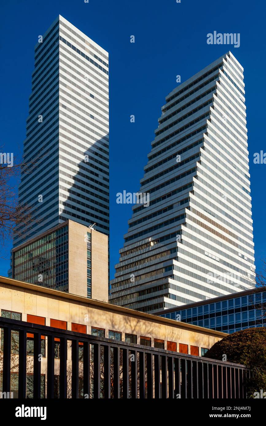 Roche Pharma (Schweiz) AG buildings in Basel, Switzerland. Design by ...