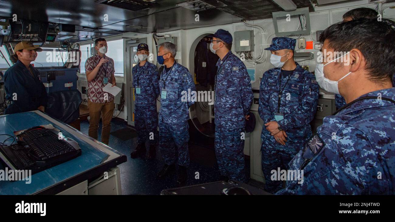220805-N-JO823-1123 PHILIPPINE SEA (Aug. 5, 2022) Members of the Japan ...