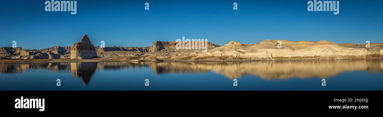 Panorama of Lake Power in the United States at record low levels. The ...