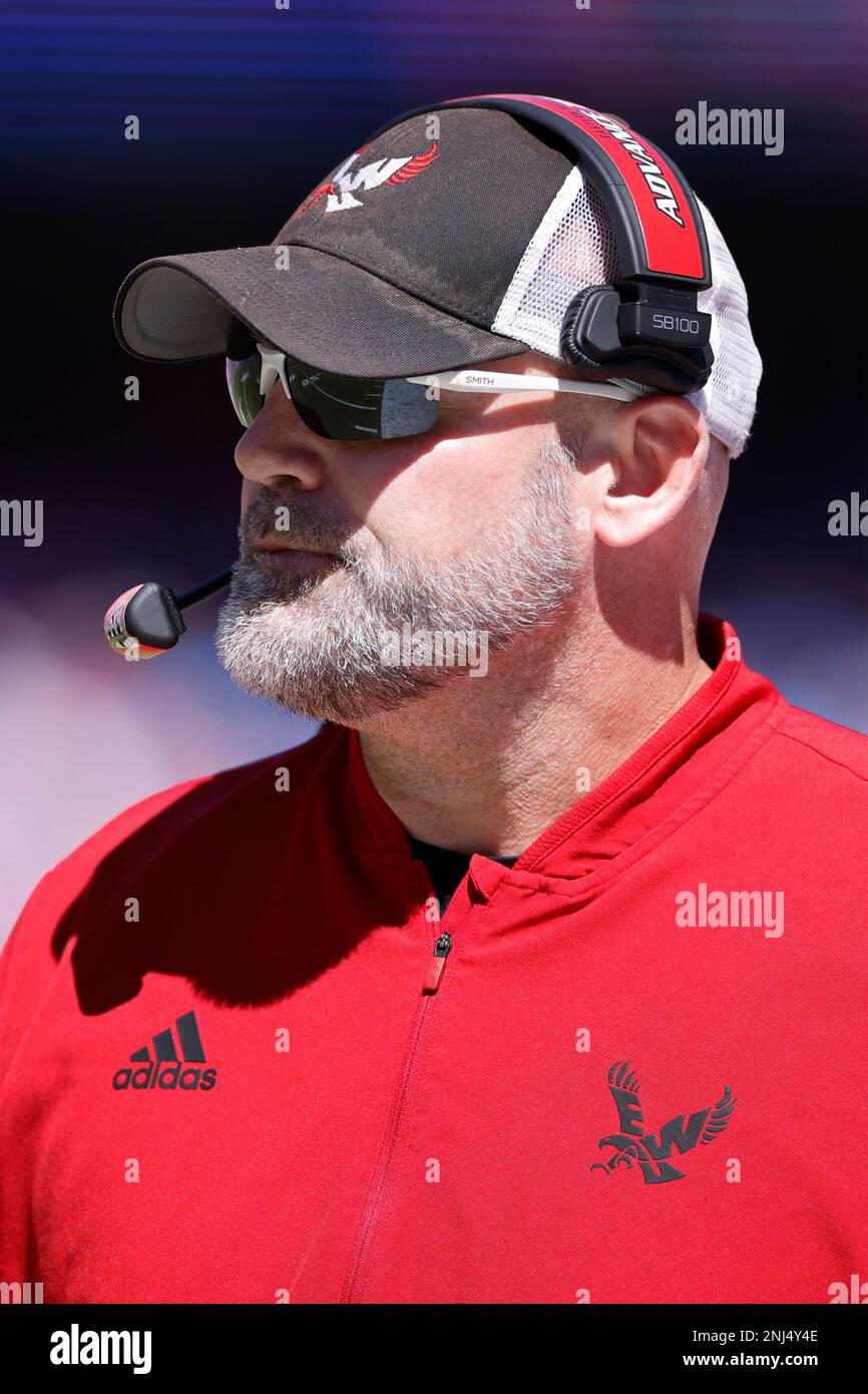 GAINESVILLE, FL - OCTOBER 02: Eastern Washington Eagles defensive ...