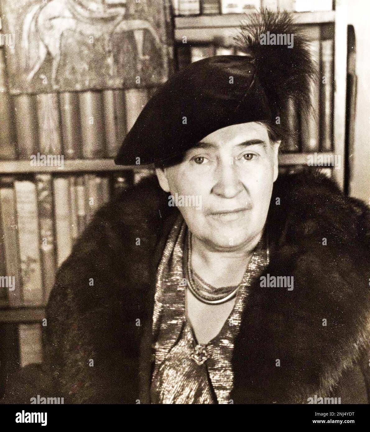 WILLA CATHER (19873-1947) American novelist in 1936 Stock Photo - Alamy