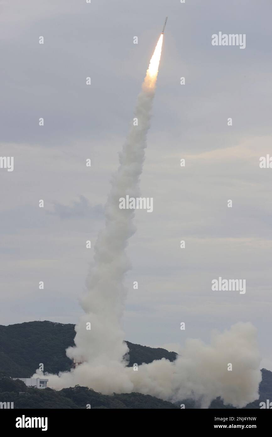 The Japan Aerospace Exploration Agency (JAXA) launches its sixth ...