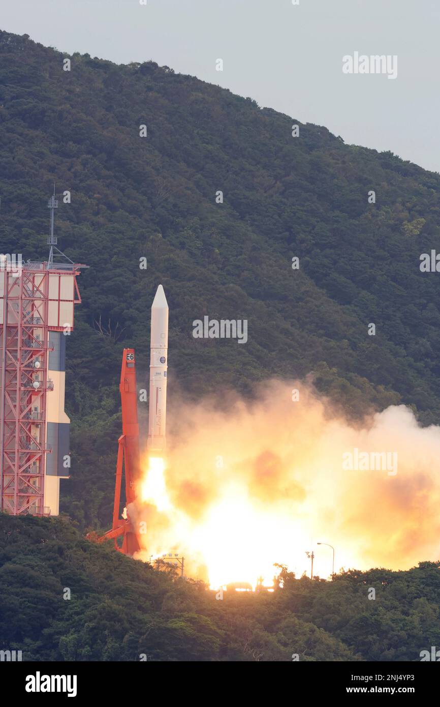 The Japan Aerospace Exploration Agency (JAXA) launches its sixth ...