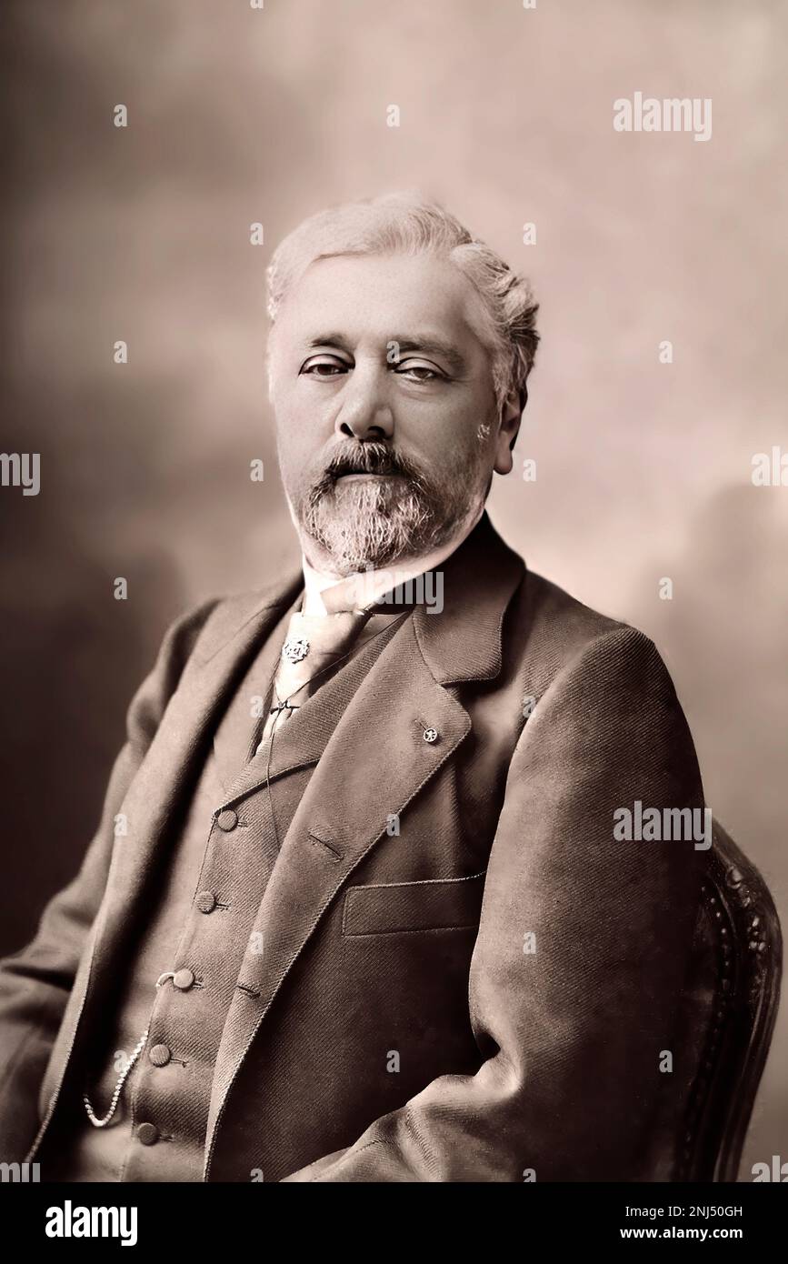 Eiffel tower plan design drawing hi-res stock photography and images ...