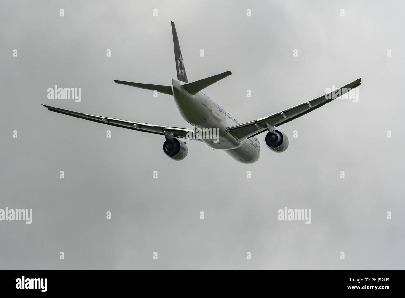 Zurich, Switzerland, September 27, 2022 United airlines Boeing 777 ...