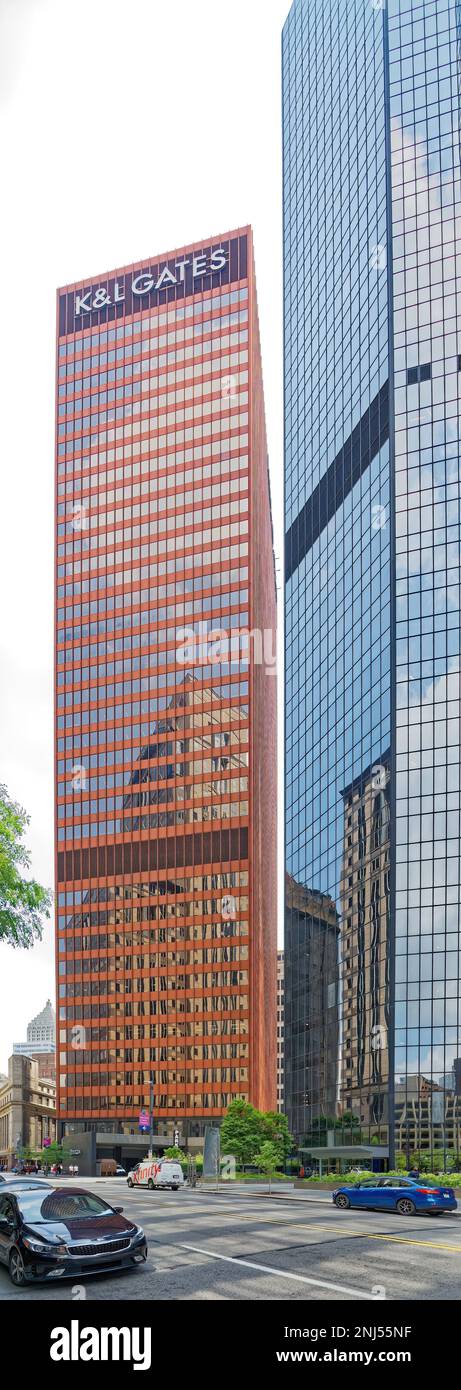 Pittsburgh Downtown: The brilliant red curtain wall façade of K&L Gates ...