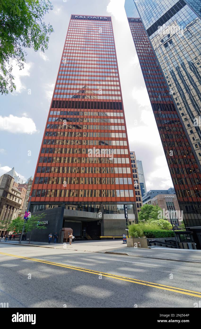Pittsburgh Downtown: The brilliant red curtain wall faÃ§ade of K&L ...