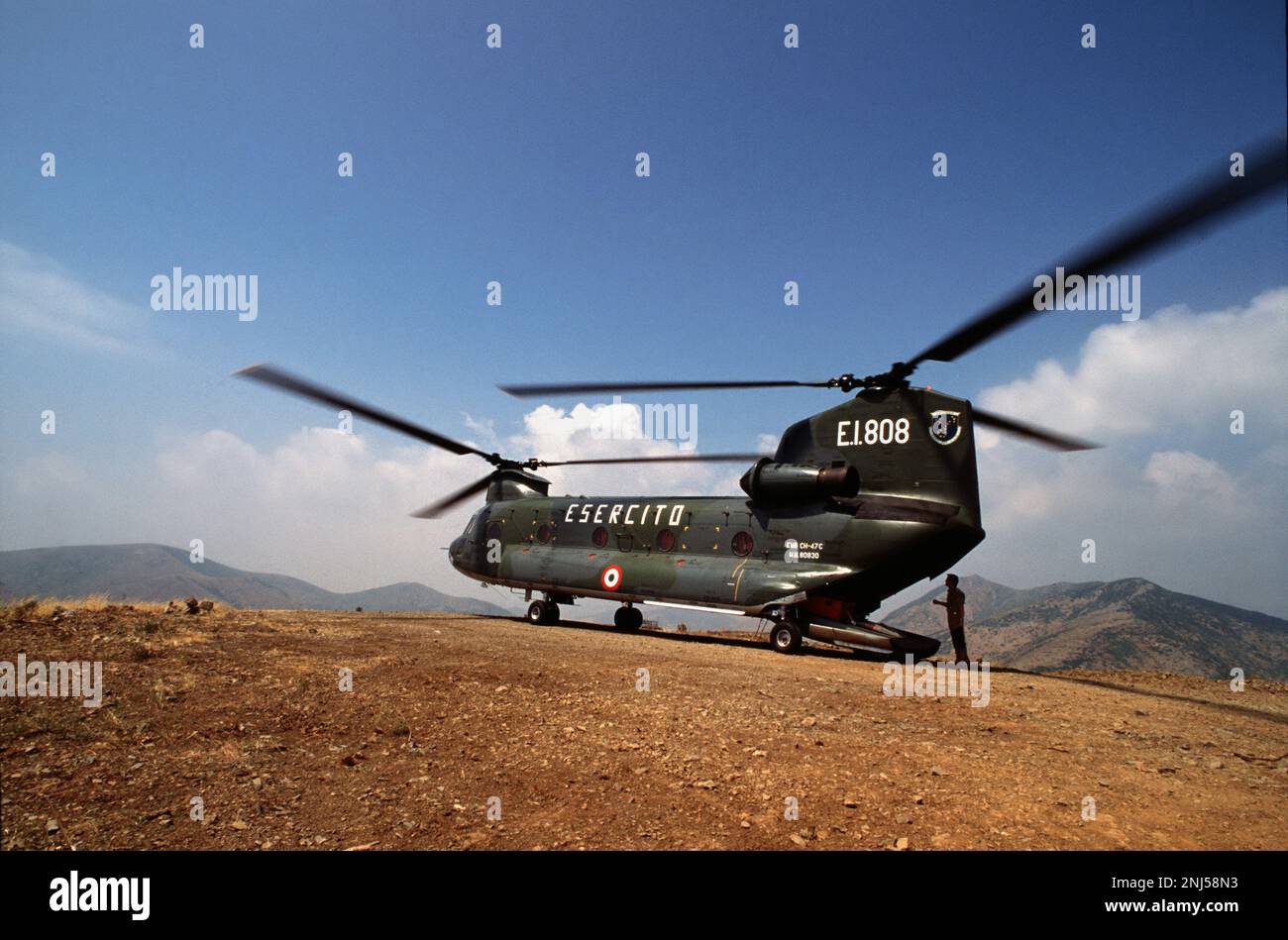 - Italian army, transport helicopter CH 47 "Chinook" - esercito ...
