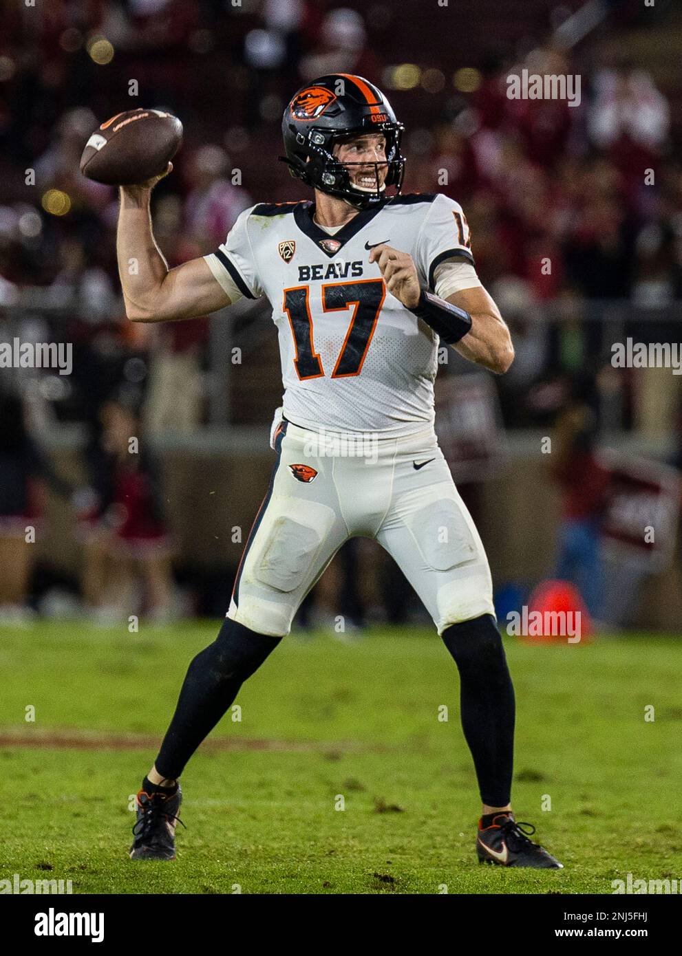October 08 2022 Palo Alto, CA USA Oregon State quarterback Ben ...