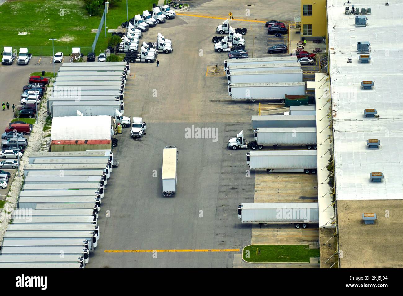 Distribution center concept trucks hi-res stock photography and images ...