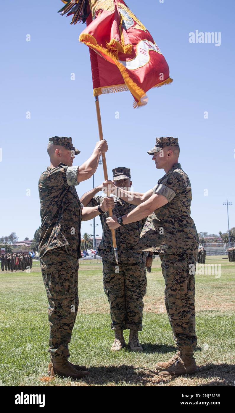 U.S. Marine Corps Col. Matthew Lundgren, the incoming commanding ...